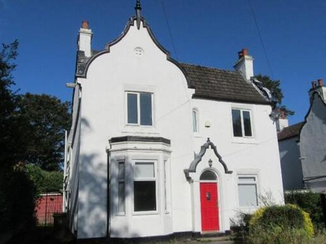 4 Bedroom Detached House For Sale In Rainhill