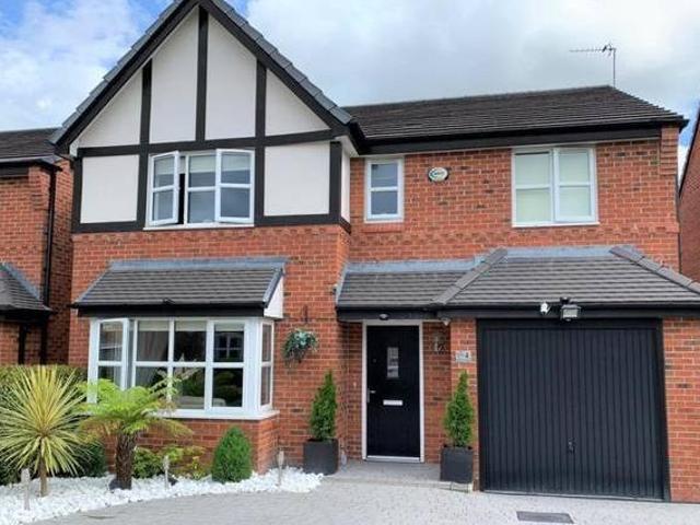 4 bedroom detached house for sale in Raisbeck Road Stockport SK2 SK2