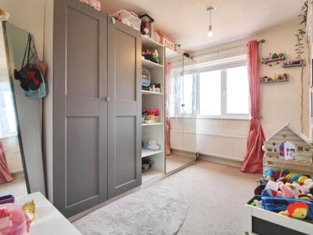 4 bedroom detached house for sale in Ramsthorn Close, Woodhall Park, SN2