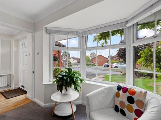 4 bedroom detached house for sale in Range Meadow Close, Leamington Spa, CV32