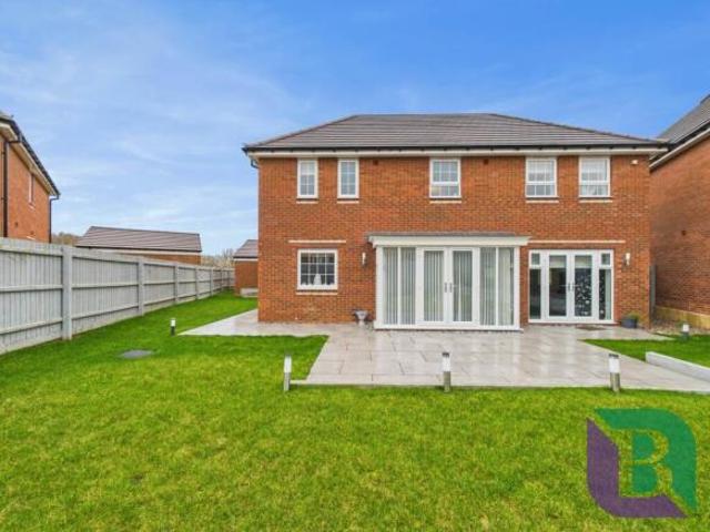 4 bedroom detached house for sale in Read Loke, Eaton Leys, MK17