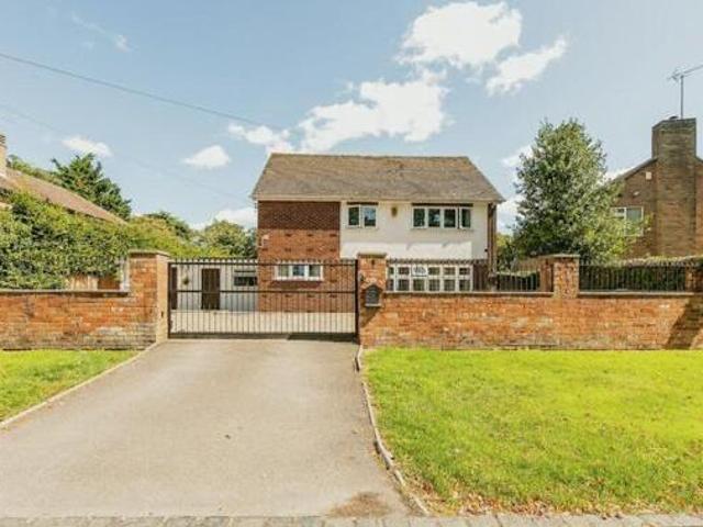 4 Bedroom Detached House For Sale In Reading