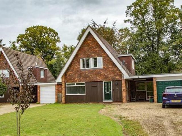 4 Bedroom Detached House For Sale In Reading, Oxfordshire