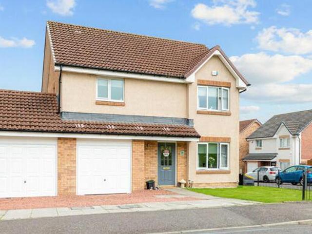 4 Bedroom Detached House For Sale In Redding