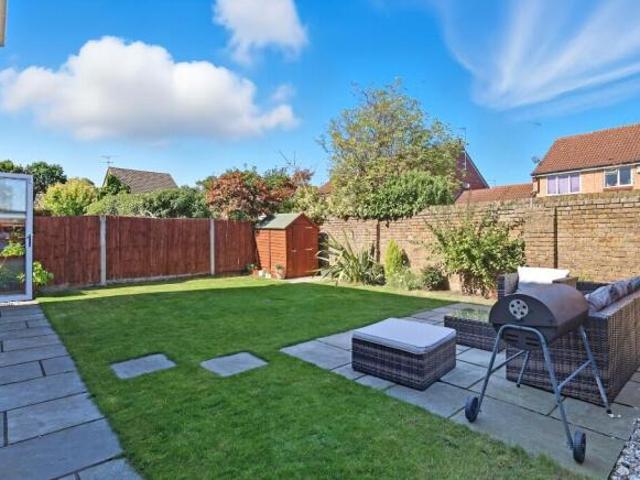 4 bedroom detached house for sale in Redmayne Drive, Chelmsford, Essex, CM2