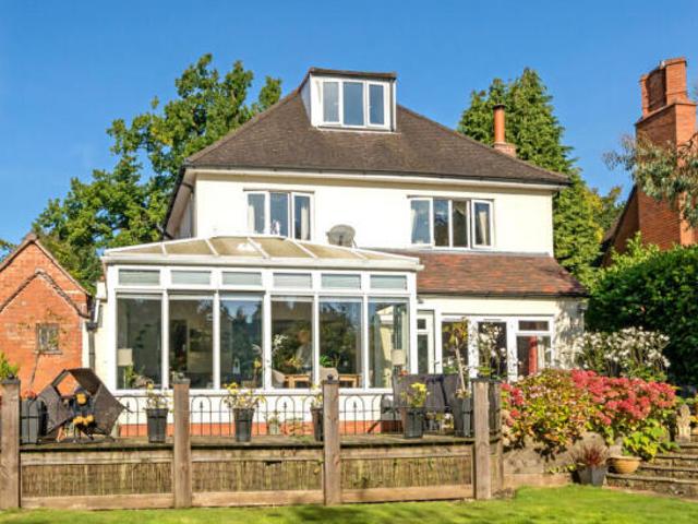 4 bedroom detached house for sale in Rednal Road, Birmingham, B38
