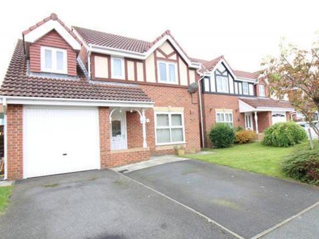 4 bedroom detached house for sale in Regency Gardens North Shore FY2 FY2