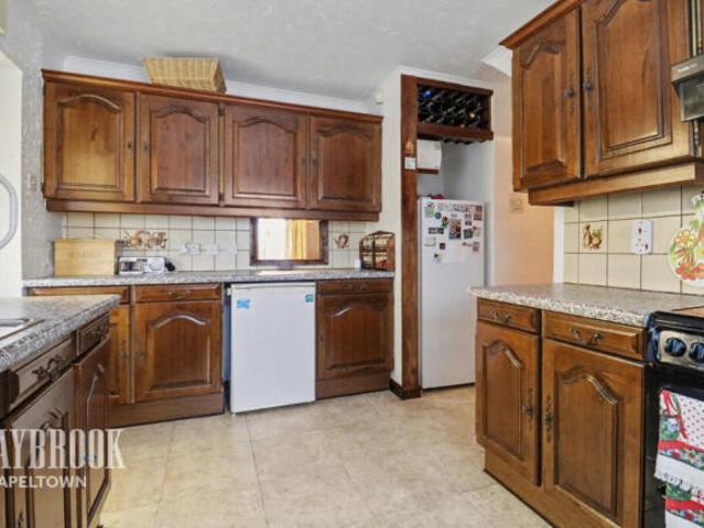 4 bedroom detached house for sale in Renshaw Close, High Green, S35