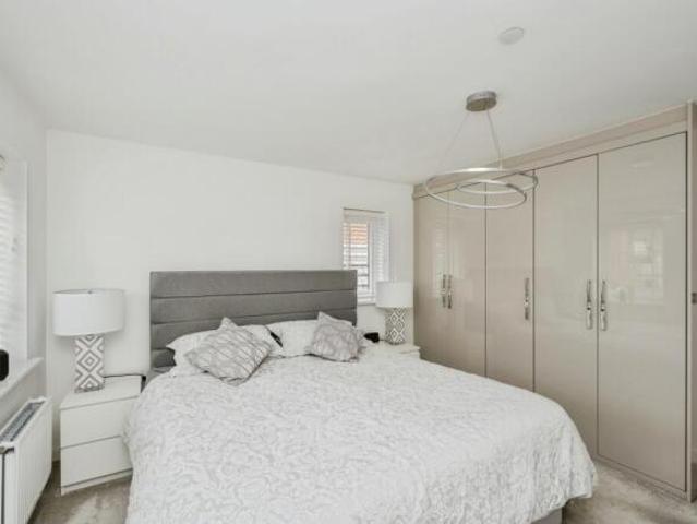 4 bedroom detached house for sale in Rhodfa'r Bedw, Loughor, Swansea, SA4