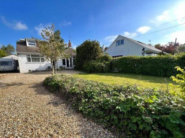4 Bedroom Detached House For Sale In Rhoose