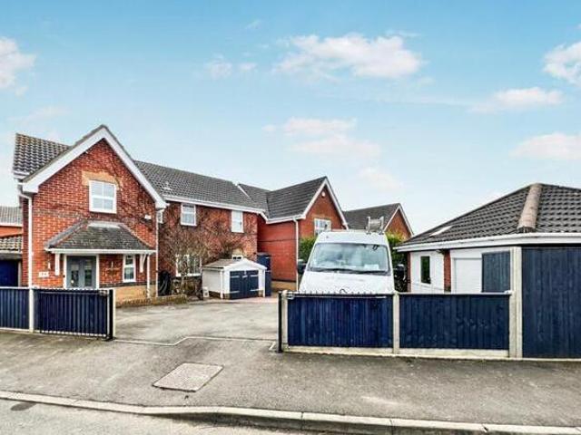 4 Bedroom Detached House For Sale In Rhoose