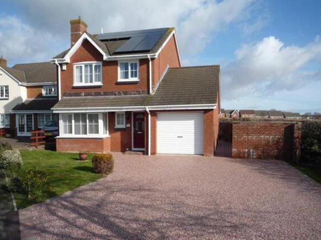 4 Bedroom Detached House For Sale In Rhoose