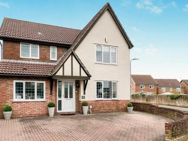 4 Bedroom Detached House For Sale In Rhoose