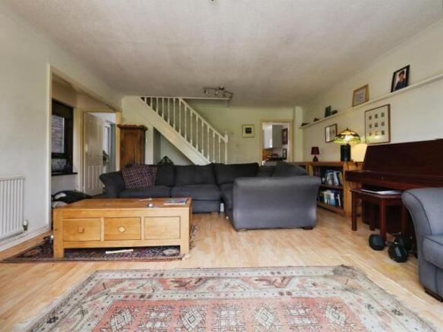 4 bedroom detached house for sale in River View Court, CARDIFF, CF5
