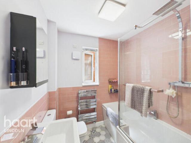4 bedroom detached house for sale in Rivermead, Lincoln, LN6