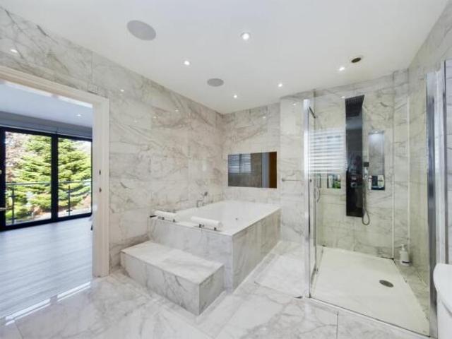 4 bedroom detached house for sale in Riverside View, Fulwood Park, Liverpool. L17