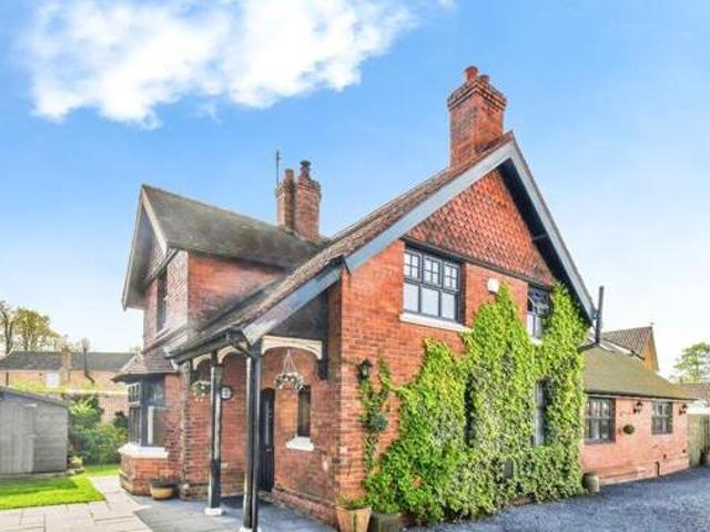4 Bedroom Detached House For Sale In Riccall