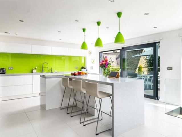 4 bedroom detached house for sale in Richmond Road, Bath, BA1