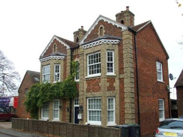 4 Bedroom Detached House For Sale In Ridgmont,station Road