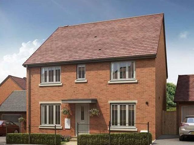 4 bedroom detached house for sale in Ridgewood Farm Uckfield TN22 5SL TN22