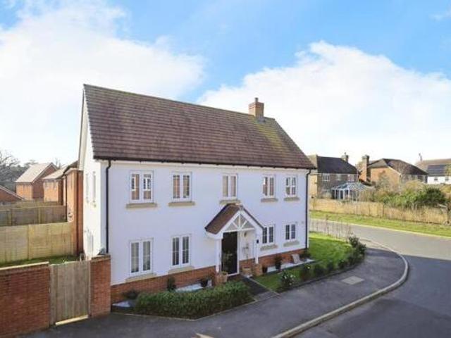 4 Bedroom Detached House For Sale In Ringmer, Lewes