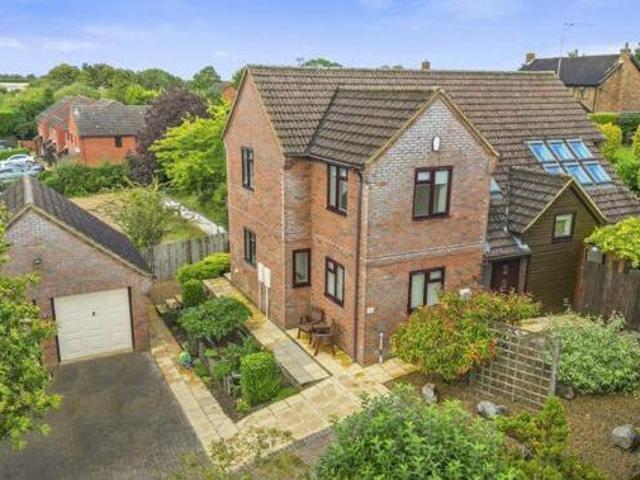 4 Bedroom Detached House For Sale In Ringstead