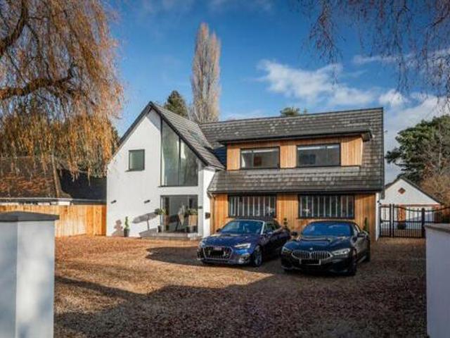 4 Bedroom Detached House For Sale In Ringwood