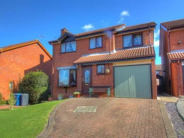 4 bedroom detached house for sale in Ringwood Road Bingham NG13