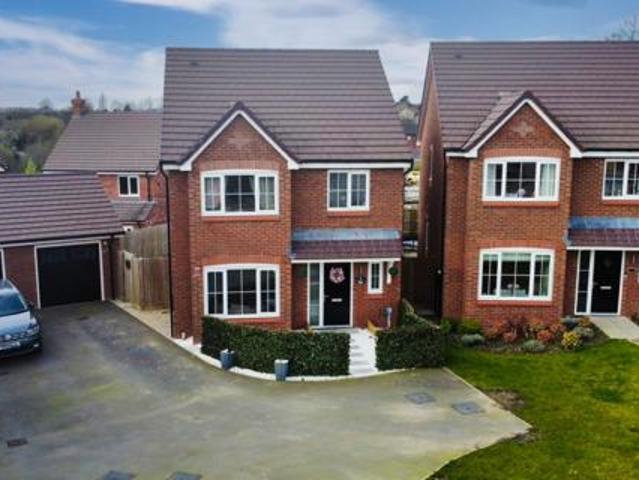4 Bedroom Detached House For Sale In Ripley, Derbyshire