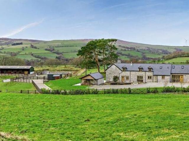 4 Bedroom Detached House For Sale In Ruthin, Denbighshire