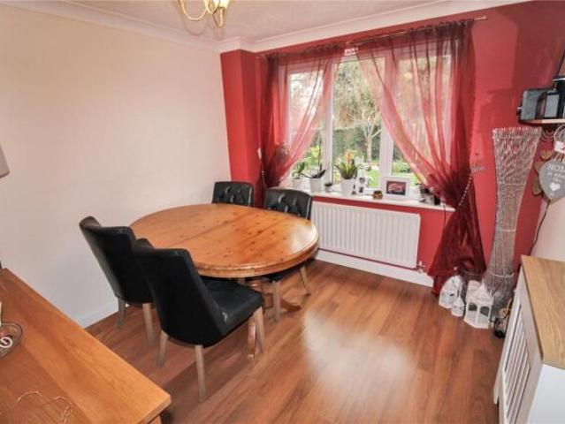 4 bedroom detached house for sale in Rubens Close, Swindon, Wiltshire, SN25