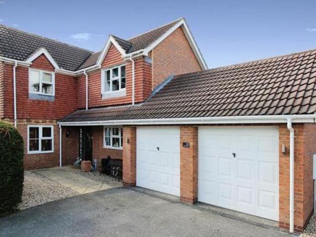 4 Bedroom Detached House For Sale In Ruskington, Sleaford