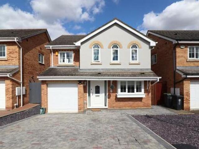 4 Bedroom Detached House For Sale In Rushden