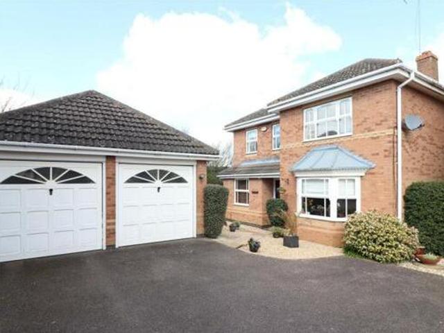 4 Bedroom Detached House For Sale In Rushden