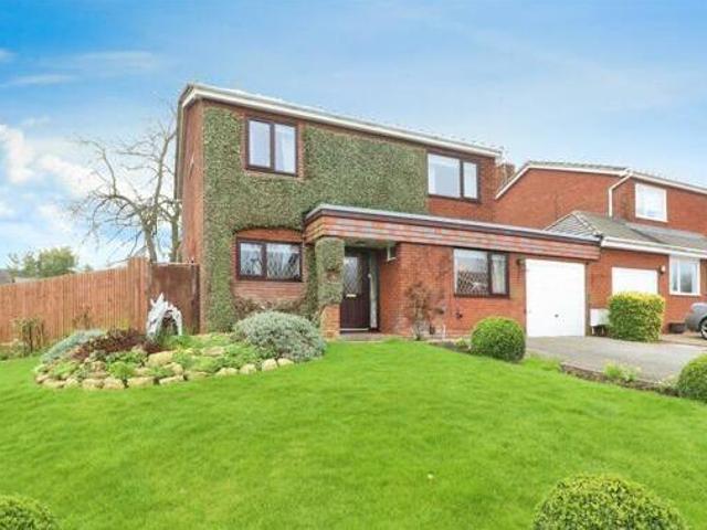 4 Bedroom Detached House For Sale In Rushden