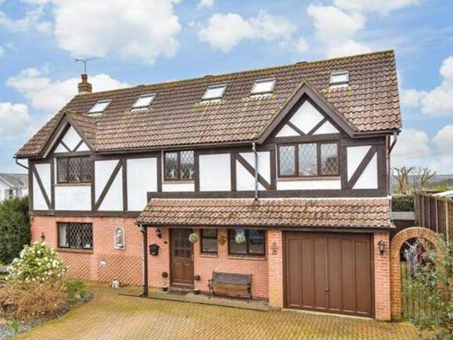 4 Bedroom Detached House For Sale In Ryde