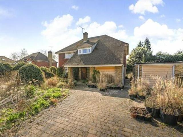 4 Bedroom Detached House For Sale In Woking, Surrey