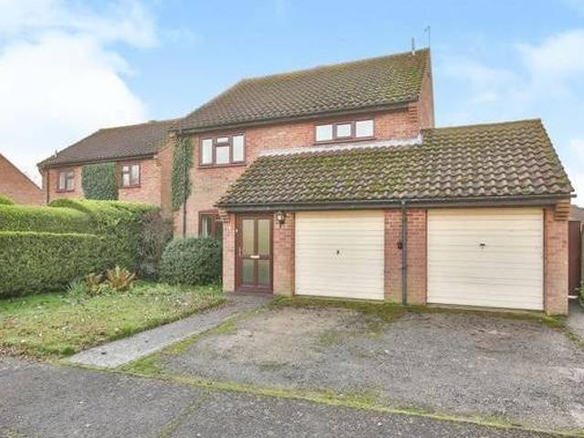 4 bedroom detached house for sale in Wolferton Drive Swaffham PE37