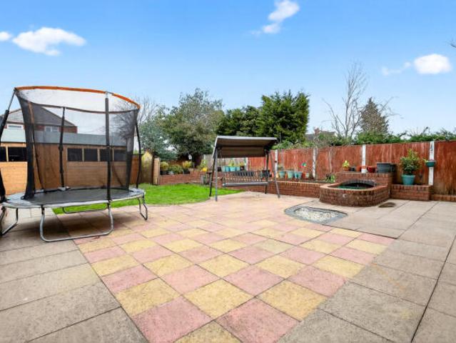 4 bedroom detached house for sale in Wolverhampton, WV2