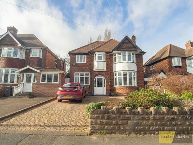 4 bedroom detached house for sale in Wood Lane, Handsworth Woo.