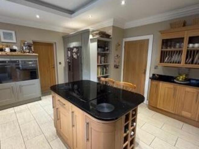 4 bedroom detached house for sale in Woodall Lane, Harthill, S26