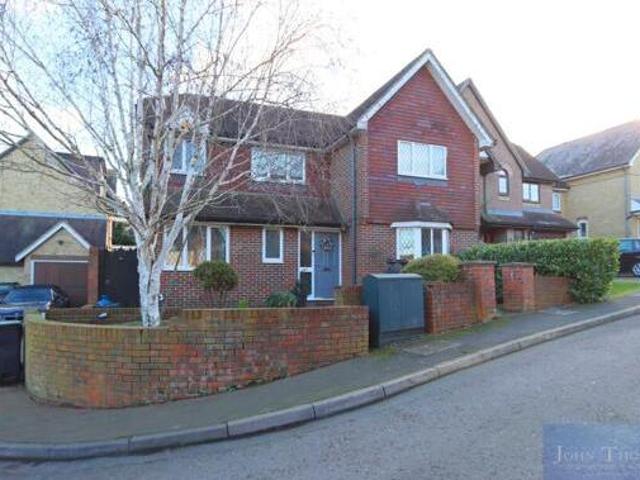 4 Bedroom Detached House For Sale In Woodford Green, Essex