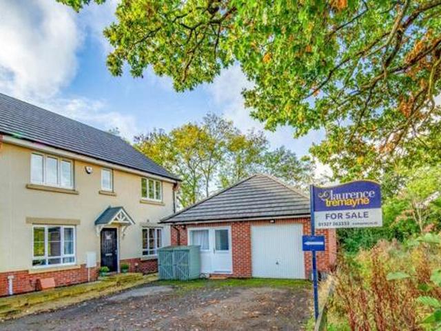 4 Bedroom Detached House For Sale In Woodford Halse, Northamptonshire