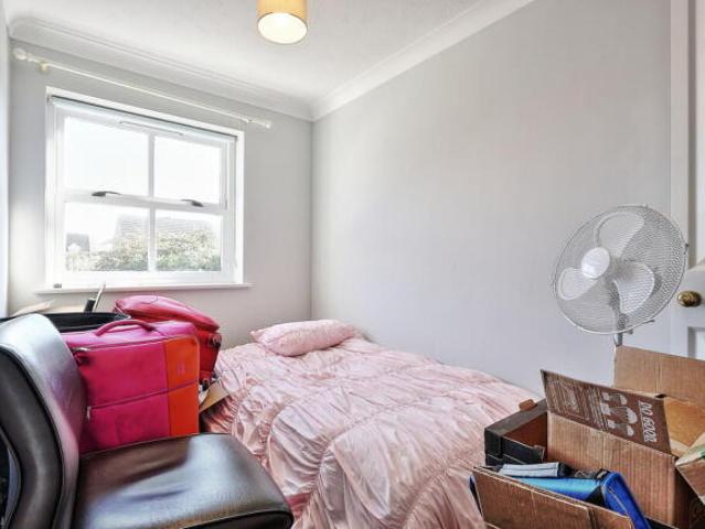 4 bedroom detached house for sale in Woodhead Drive, Cambridge, CB4