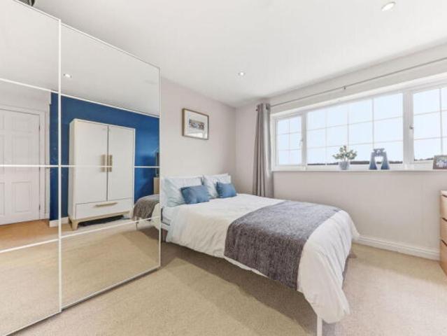 4 bedroom detached house for sale in Woodland Park, Oulton, Leeds, LS26 8LF, LS26