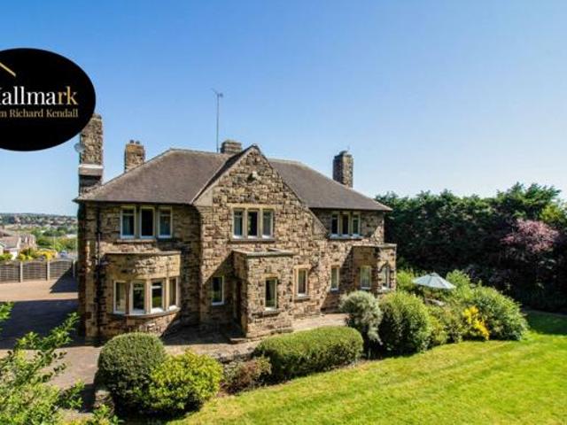 4 Bedroom Detached House For Sale In Woodland Rise