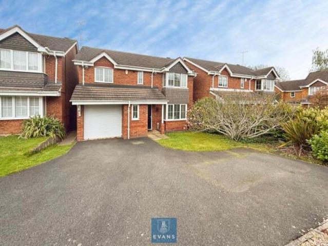4 bedroom detached house for sale in Woods Piece, Keresley End, Coventry, CV7