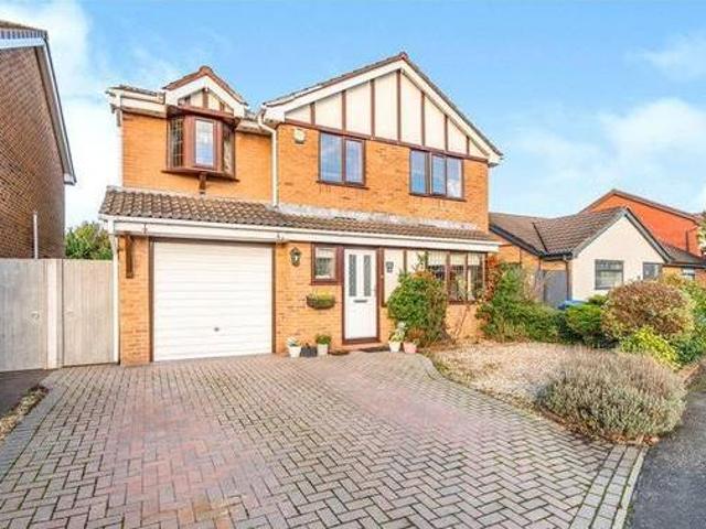 4 bedroom detached house for sale in Woolmer Close Birchwood Warrington WA3