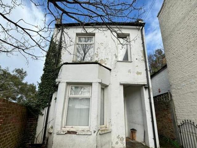 4 Bedroom Detached House For Sale In Woolwich, London