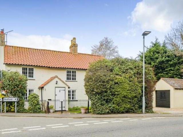 4 Bedroom Detached House For Sale In Wootton